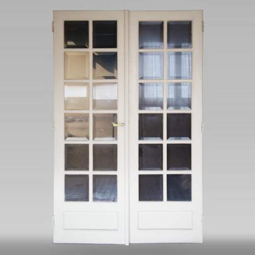 Une double porte d'intérieur vitrée - Portes