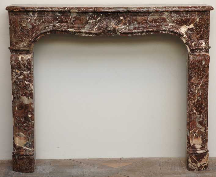 Cheminée d'époque Régence en marbre Rouge de Rance - Marbre