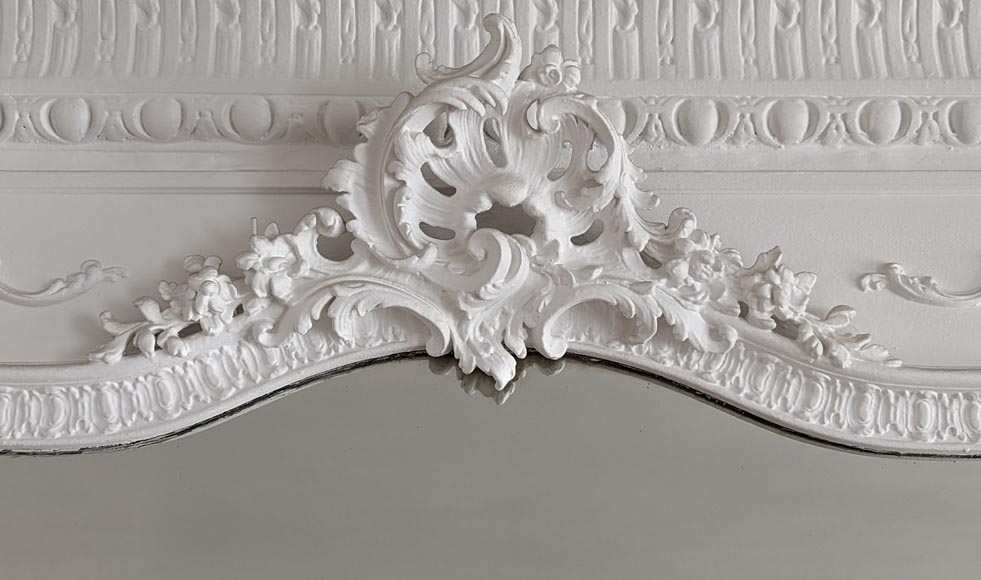 Trumeau au décor de coquille ajouré de style Louis XV - Glaces, miroirs ...