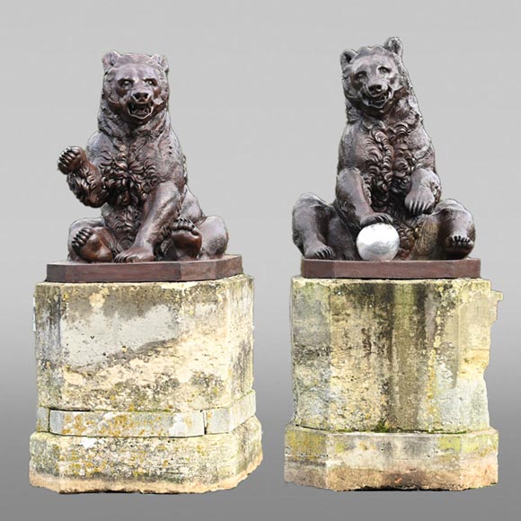 Joseph Simon Volmar (Berne, 1796-1865), Paire d'Ours en fonte de fer ...