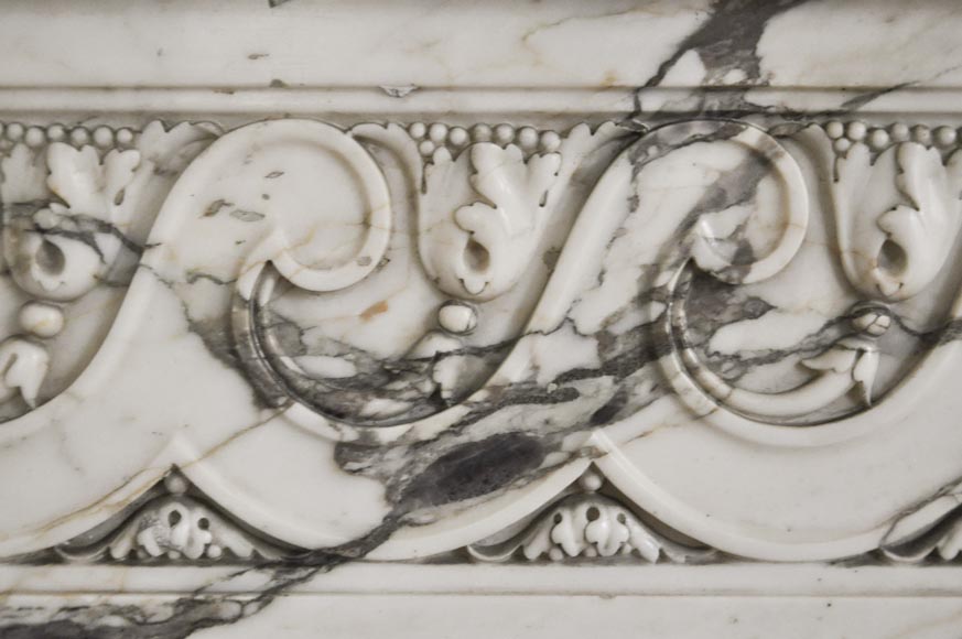 Cheminée ancienne de style Louis XVI, en marbre Brèche Violette - Marbre