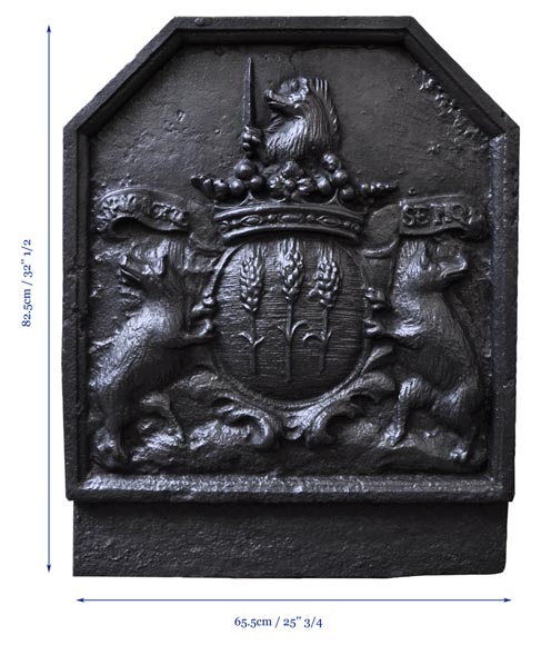 Plaque de cheminée en fonte aux armoiries de la famille Berthet de ...